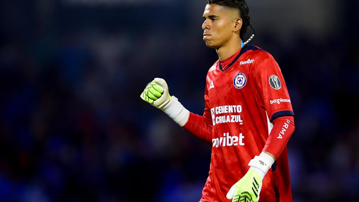Kevin Mier regresa a las canchas: El plan de Cruz Azul para su ...