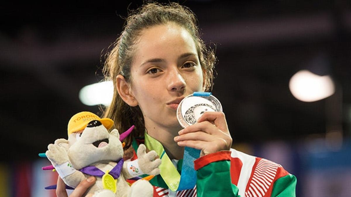 Plata para Victoria Heredia en taekwondo -67 kilogramos
