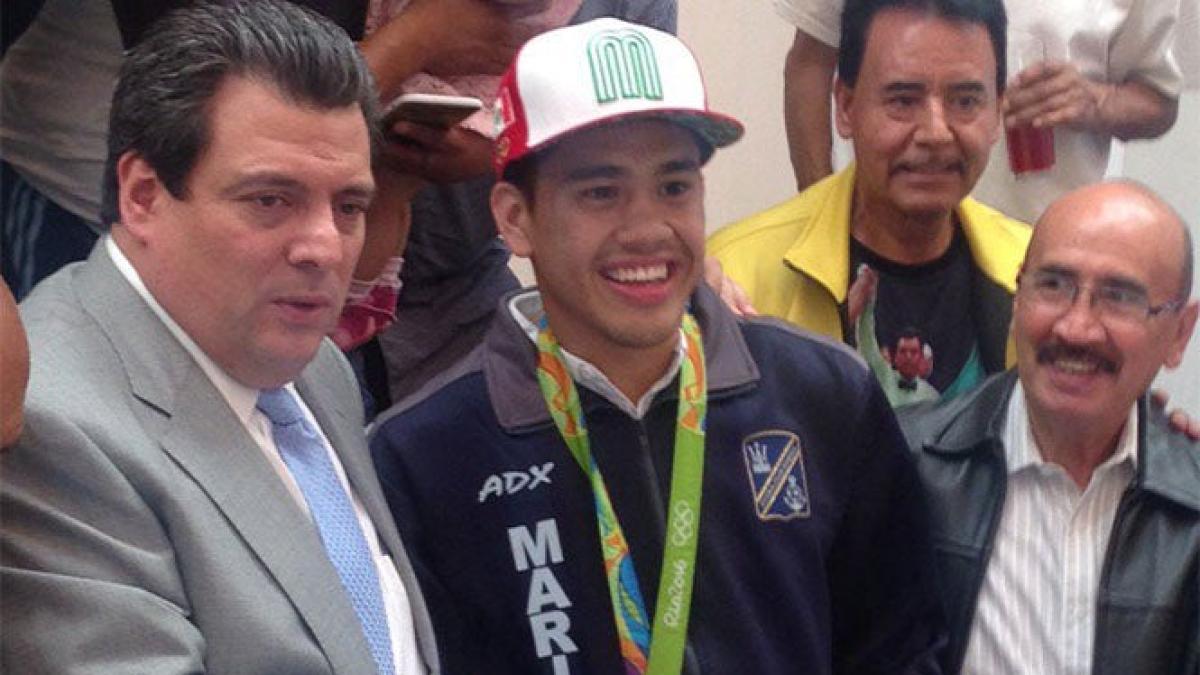Misael Rodríguez es homenajeado por el CMB