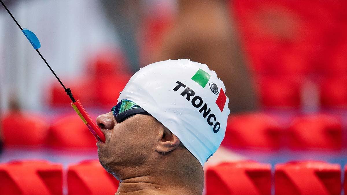 Alberto Esteva desea éxito a Cristopher Tronco