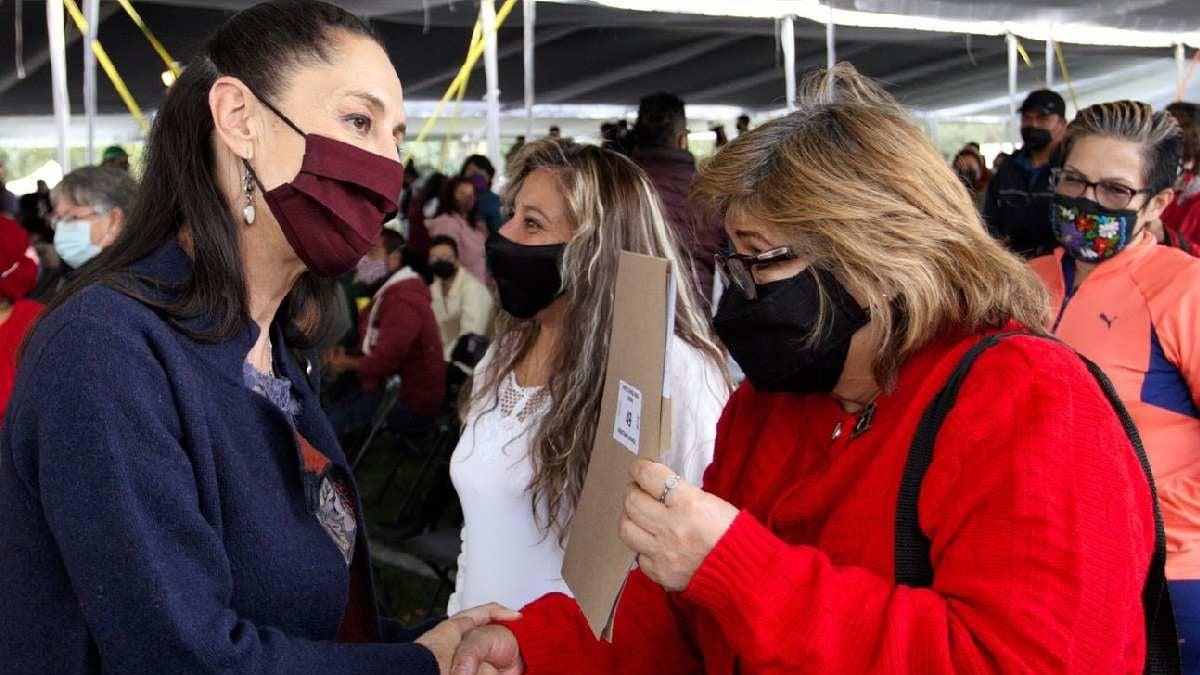 Sheinbaum entrega 34 viviendas en Venustiano Carranza