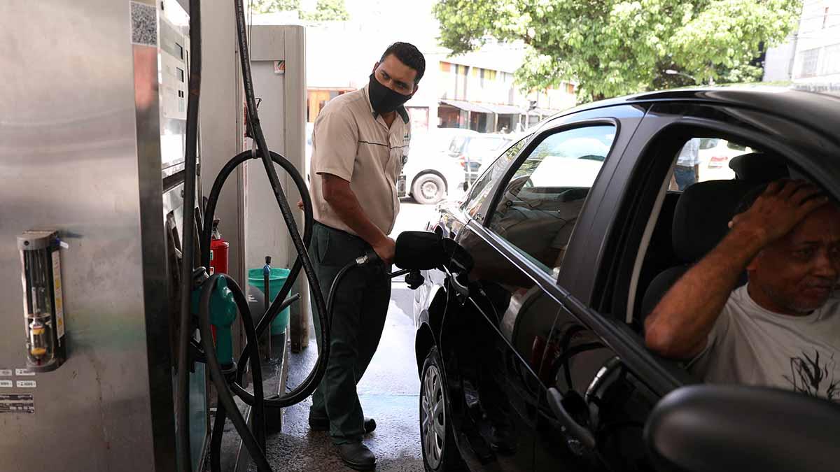 ¿Gasolina barata? En Brasil presentan gasóleo verde a base de etanol