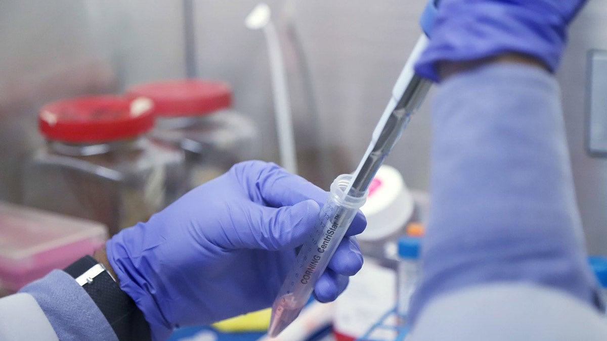 Mujer quería labios de ensueño; charlatana cobró 3,500 pesos y la mató
