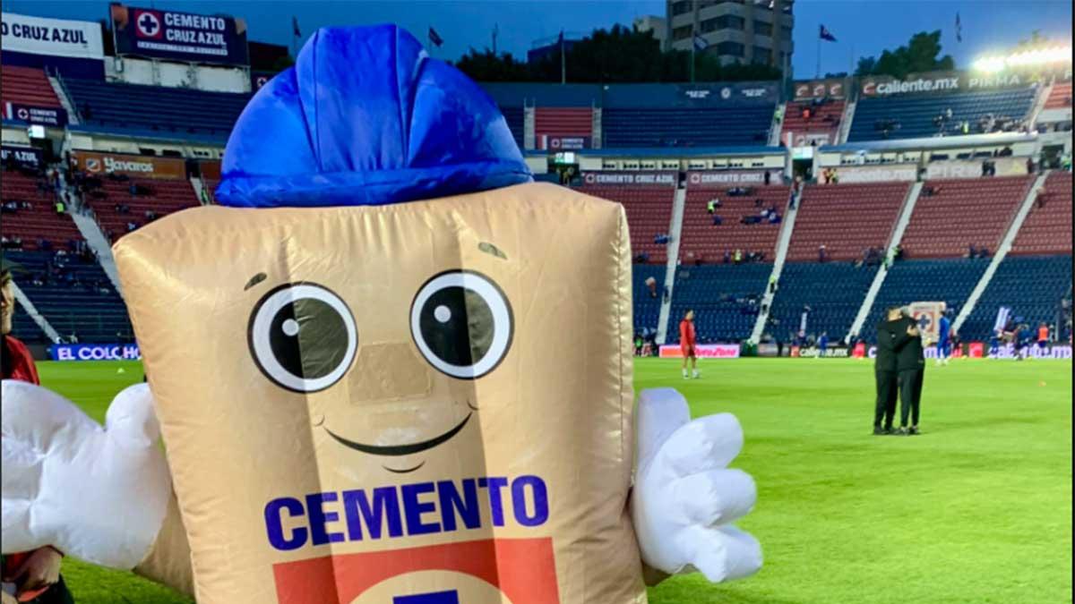 'Costalito', nueva mascota de Cruz Azul, encanta en redes sociales
