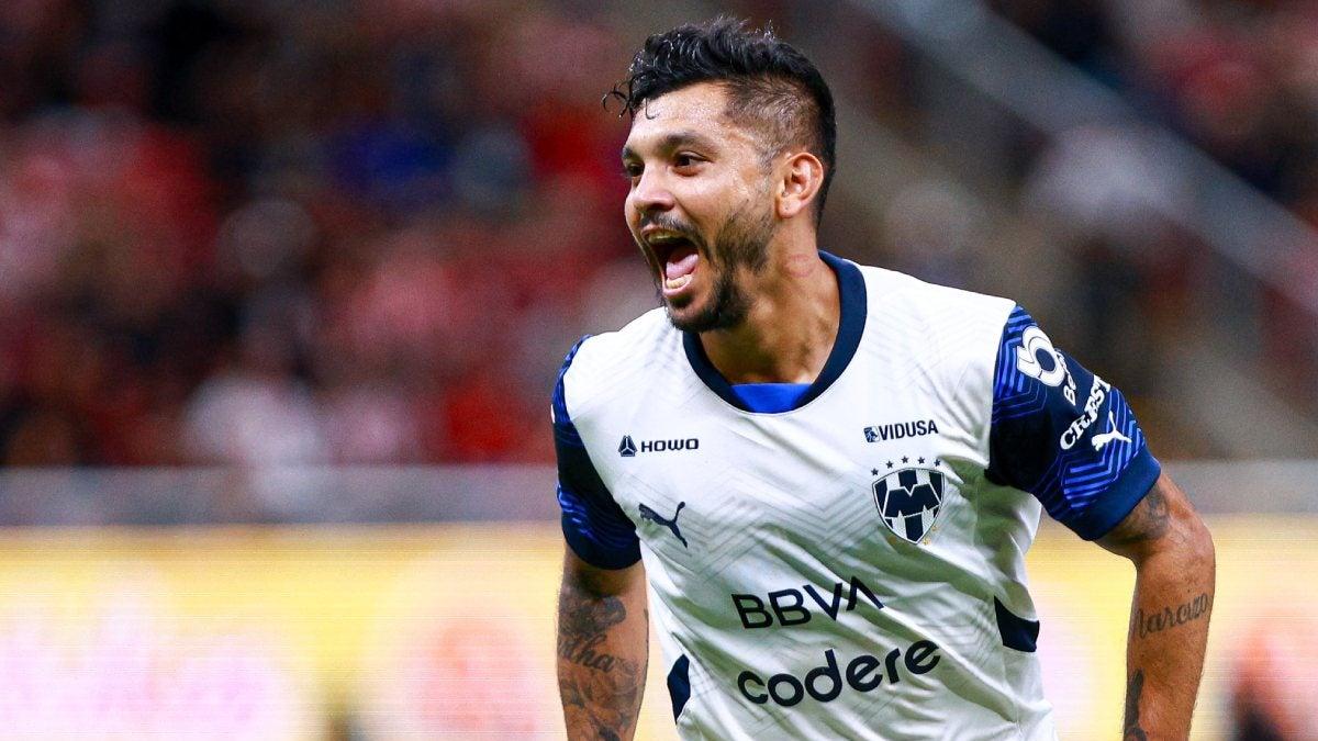 Chivas deja ir triunfo ante Rayados con 'Tecatito' como su pastor