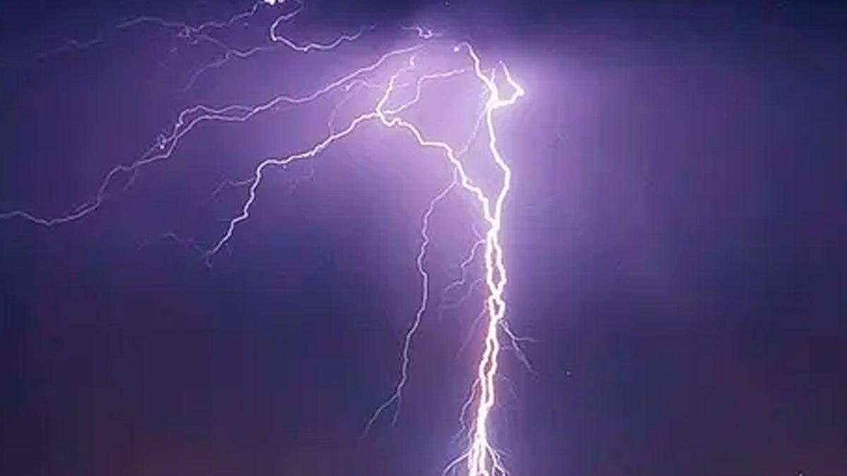 Hombre queda ciego tras impacto de rayo Zitácuaro, Michoacán