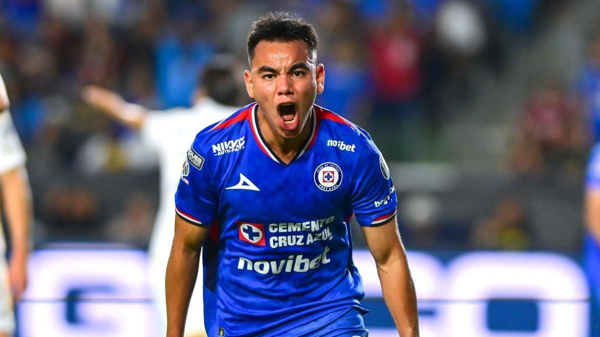 Cruz Azul renueva a 'Charly' Rodríguez