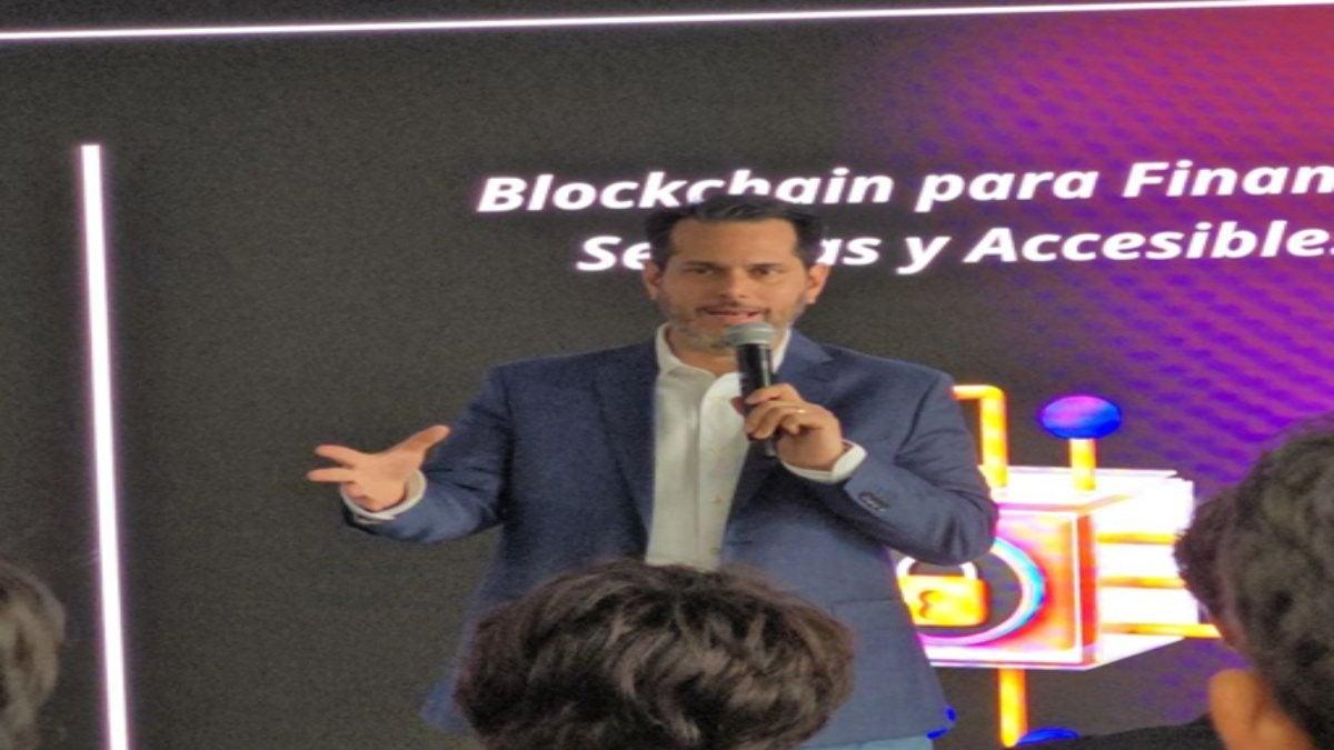SLM y Criptolat llevan su visión al Fintech Summit Americas 2025 de la ...