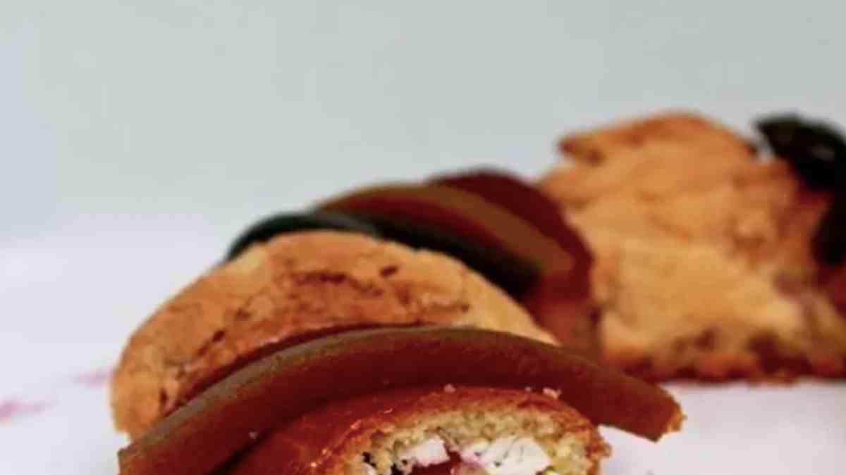 Rosca de Reyes rellena de queso crema y zarzamora: receta deliciosa