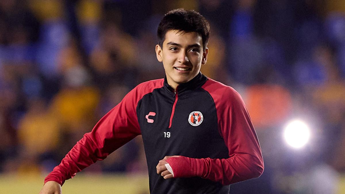 La FIFA llama estrella a Gilberto Mora