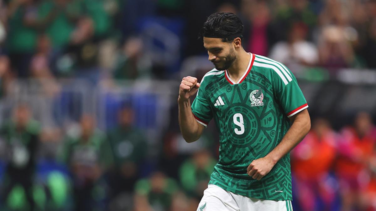 Raúl Jiménez celebra cumpleaños con guiño al Mundial 2026 y enciende la ...
