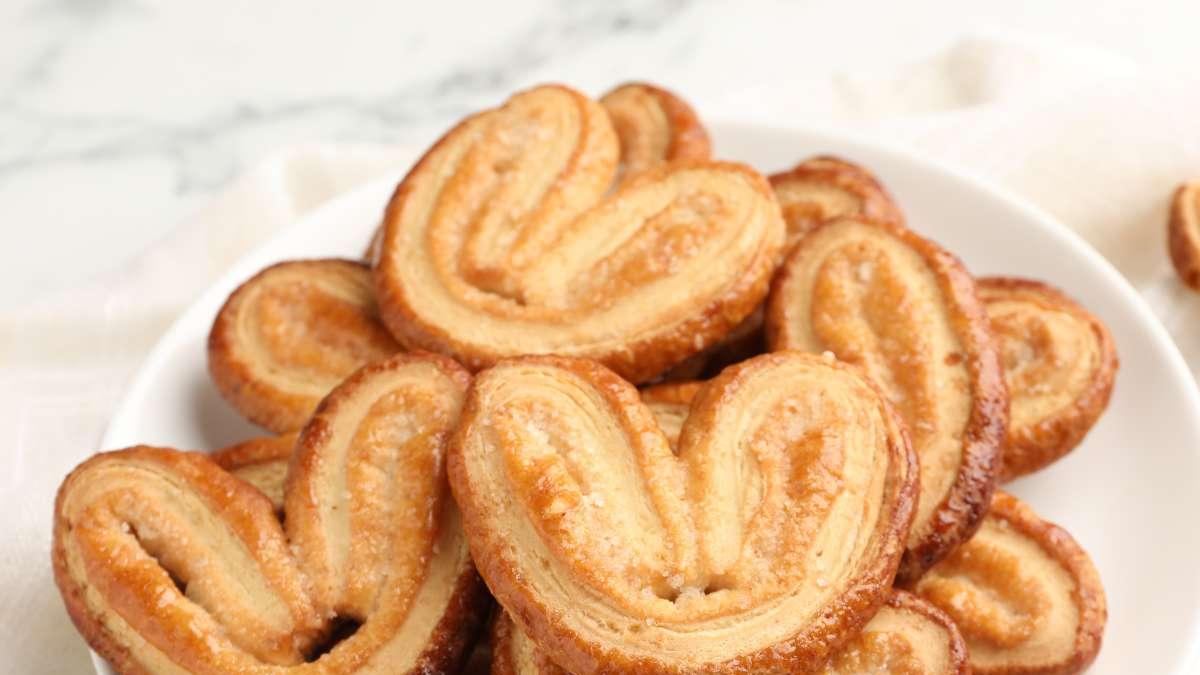 Receta de orejas de hojaldre, el pan dulce clásico