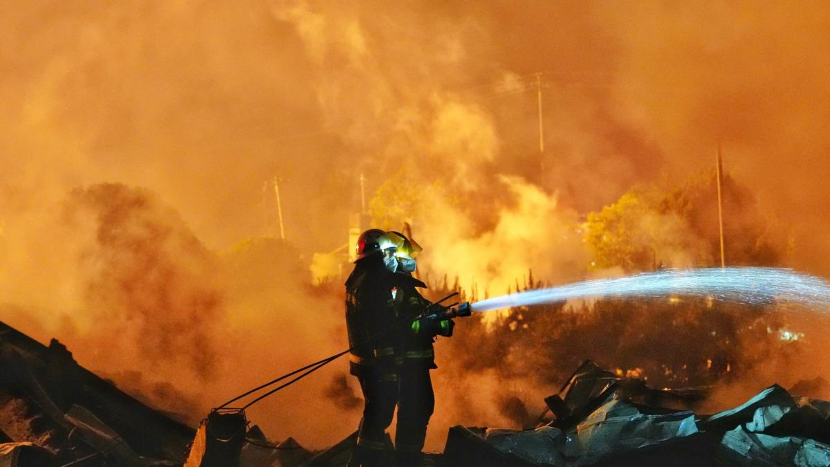 Explosión en fábrica de fuegos artificiales en China deja 21 muertos