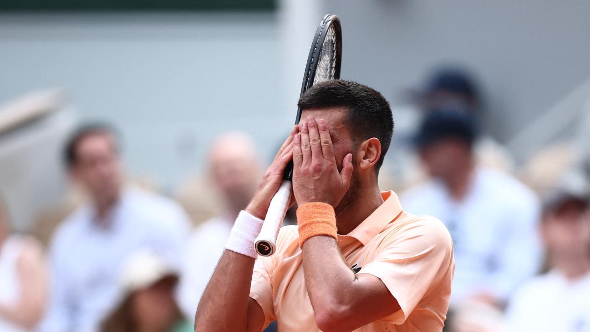 ¡Joao Fonseca consuma hazaña y elimina a Djokovic de Roland Garros!