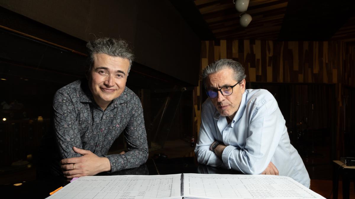 La Orquesta Moderna fusiona el talento de Alex Mercado y Rosino Serrano